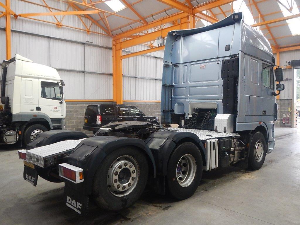 DAF XF105 510 SUPER SPACE EURO 5 6 X 2 TAG AXLE TRACTOR UNIT - 2011 ...