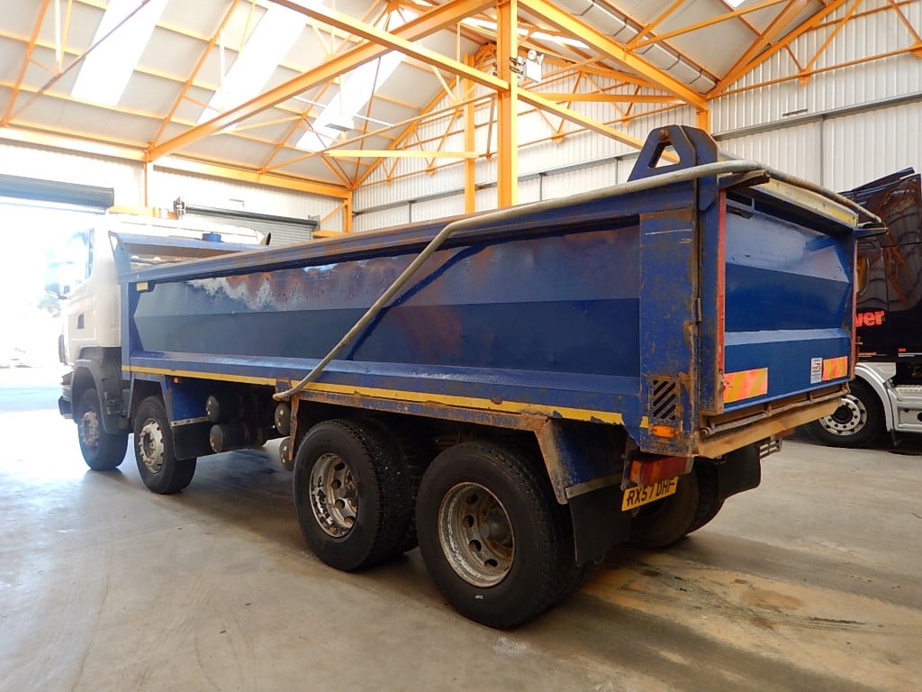 SCANIA R420 8 X 4 STEEL MUCKSHIFT TIPPER - 2008 - RX57 DHF - Walker ...