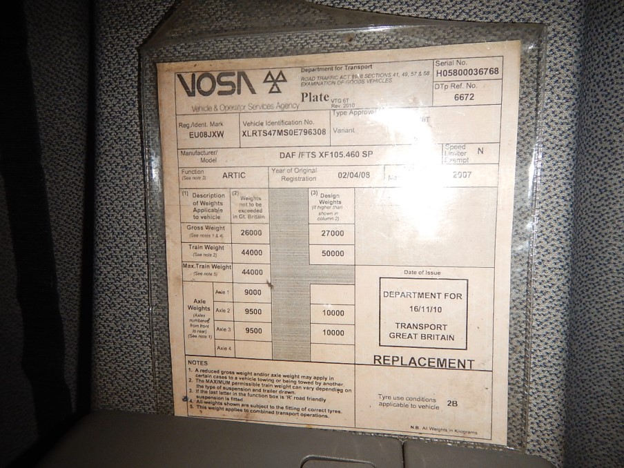 DAF XF105 460 SPACE CAB 80 TONNE SPECIAL TYPES 6 X 2 TAG AXLE TRACTOR ...