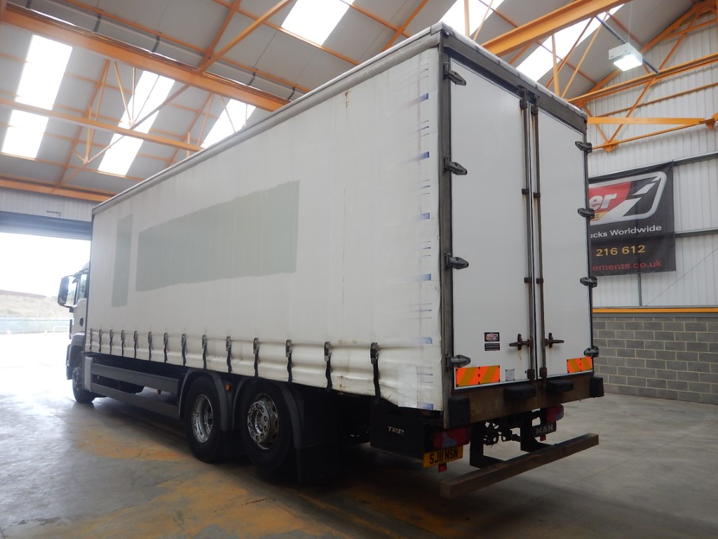 MAN TGS 26.320 6X2 26 TONNE CURTAINSIDER - 2011 - SJ11 NSN - Walker ...