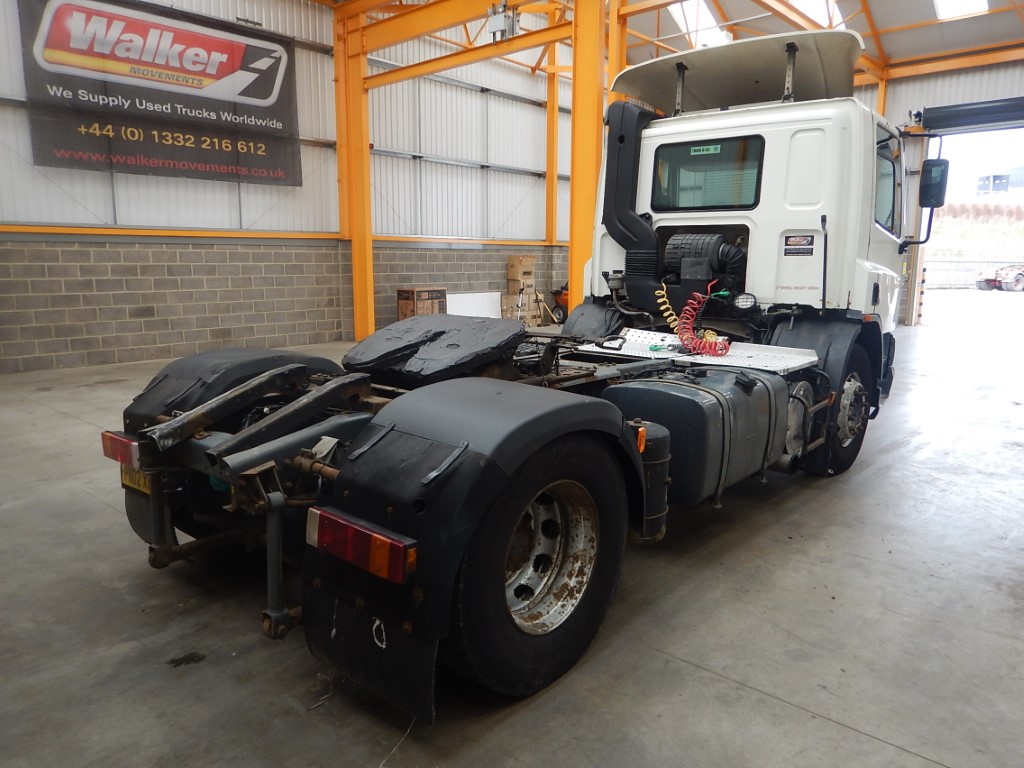 DAF CF75 FT 4 X 2 TRACTOR UNIT - 2002 - PN02 XWP - Walker Movements