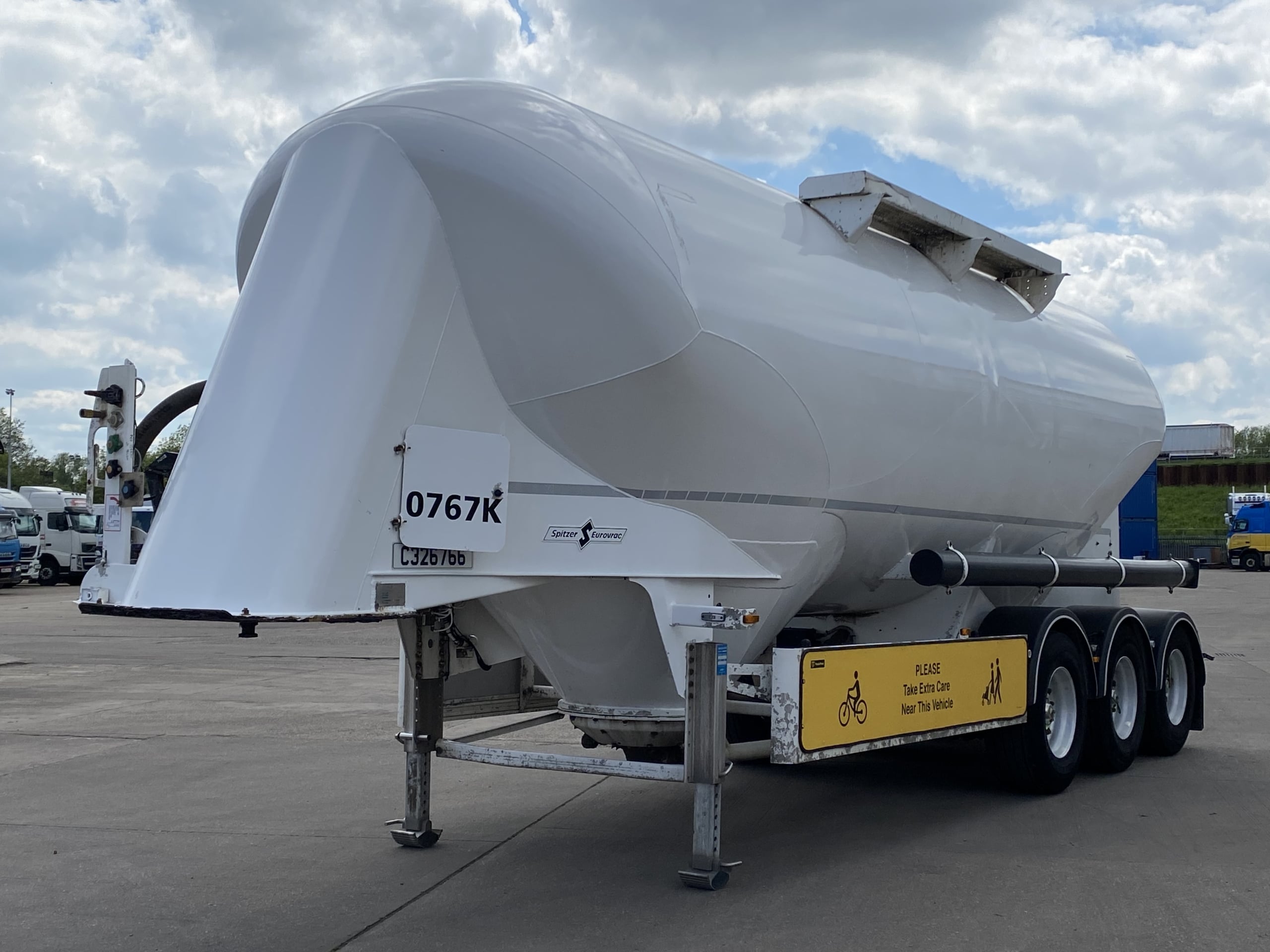 SPITZER EUROVRAC 37,000 LITRE CEMENT TANKER/BLOWER TRAILER - 2012 ...