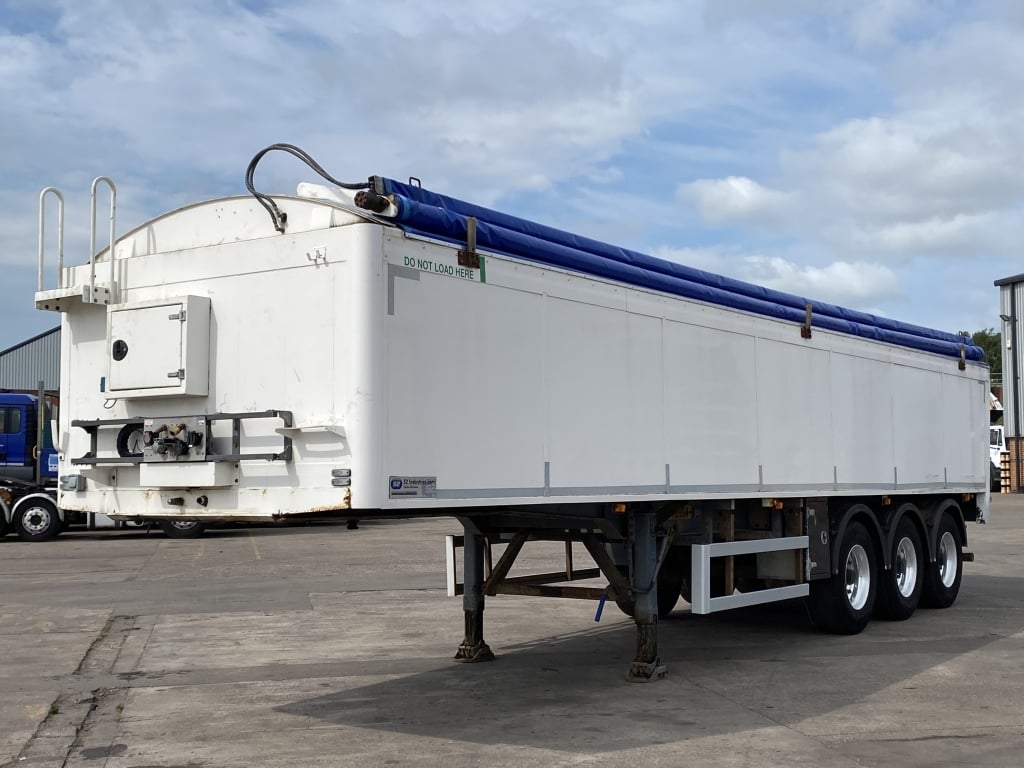 M&G 45FT FLATBED/COIL CARRIER TRAILER - 2005 - C208558 - Walker Movements
