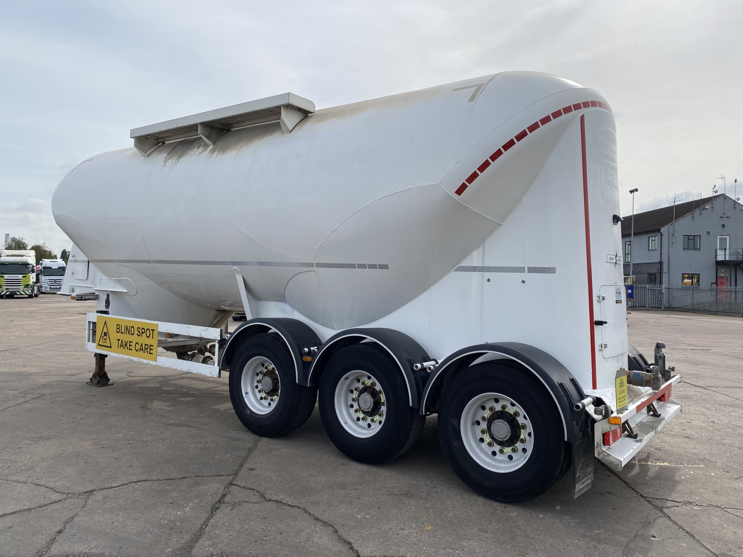 SPITZER EUROVRAC 37,000 LITRE CEMENT TANKER/BLOWER TRAILER - 2012 ...