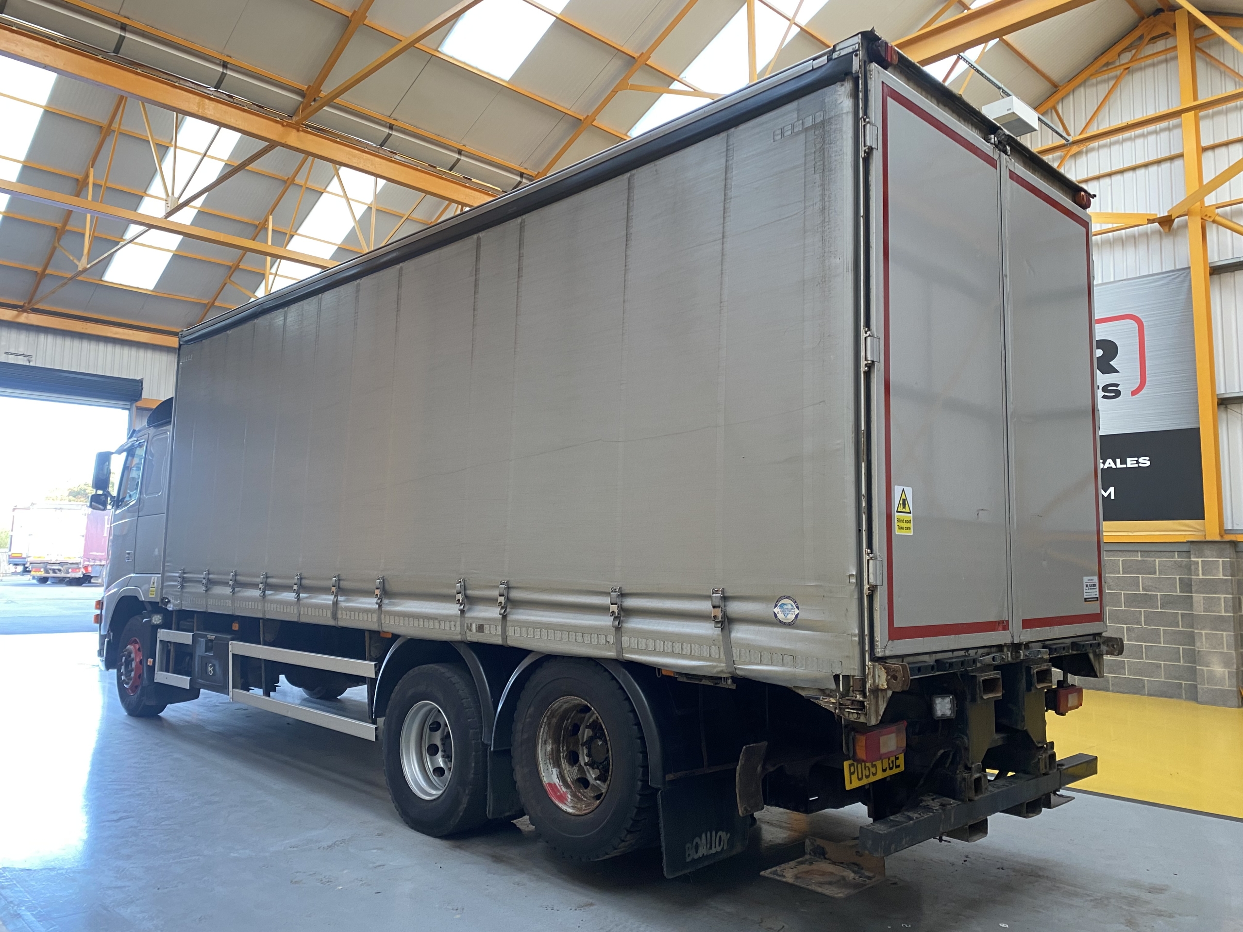 VOLVO FH12 410 26 TONNE DRAWBAR SPEC 6X2 CURTAINSIDER - 2005 - PO55 CGE ...