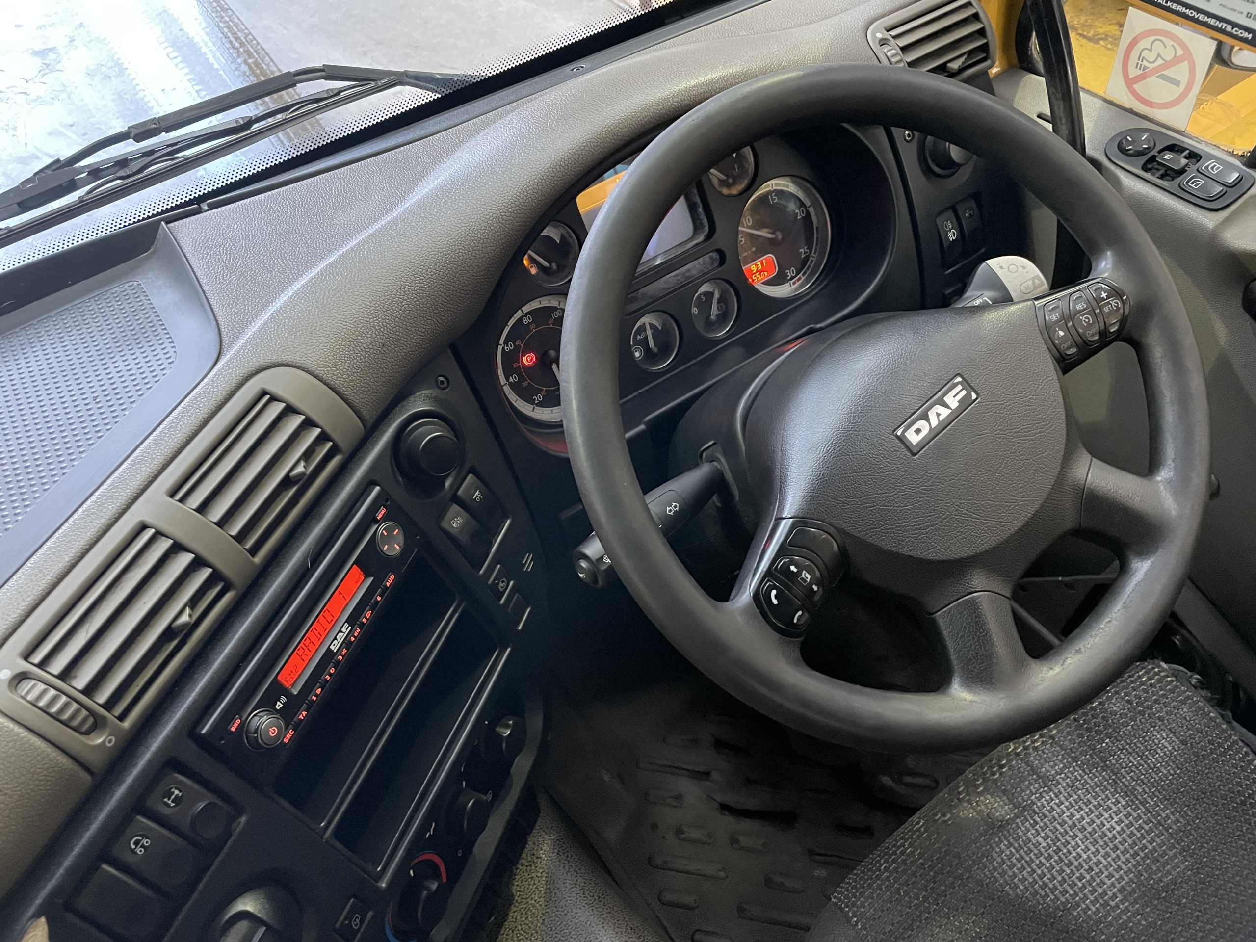 DAF CF75 310 EURO 5, 6X2 FLATBED - 2012 - YY12 FNA - Walker Movements