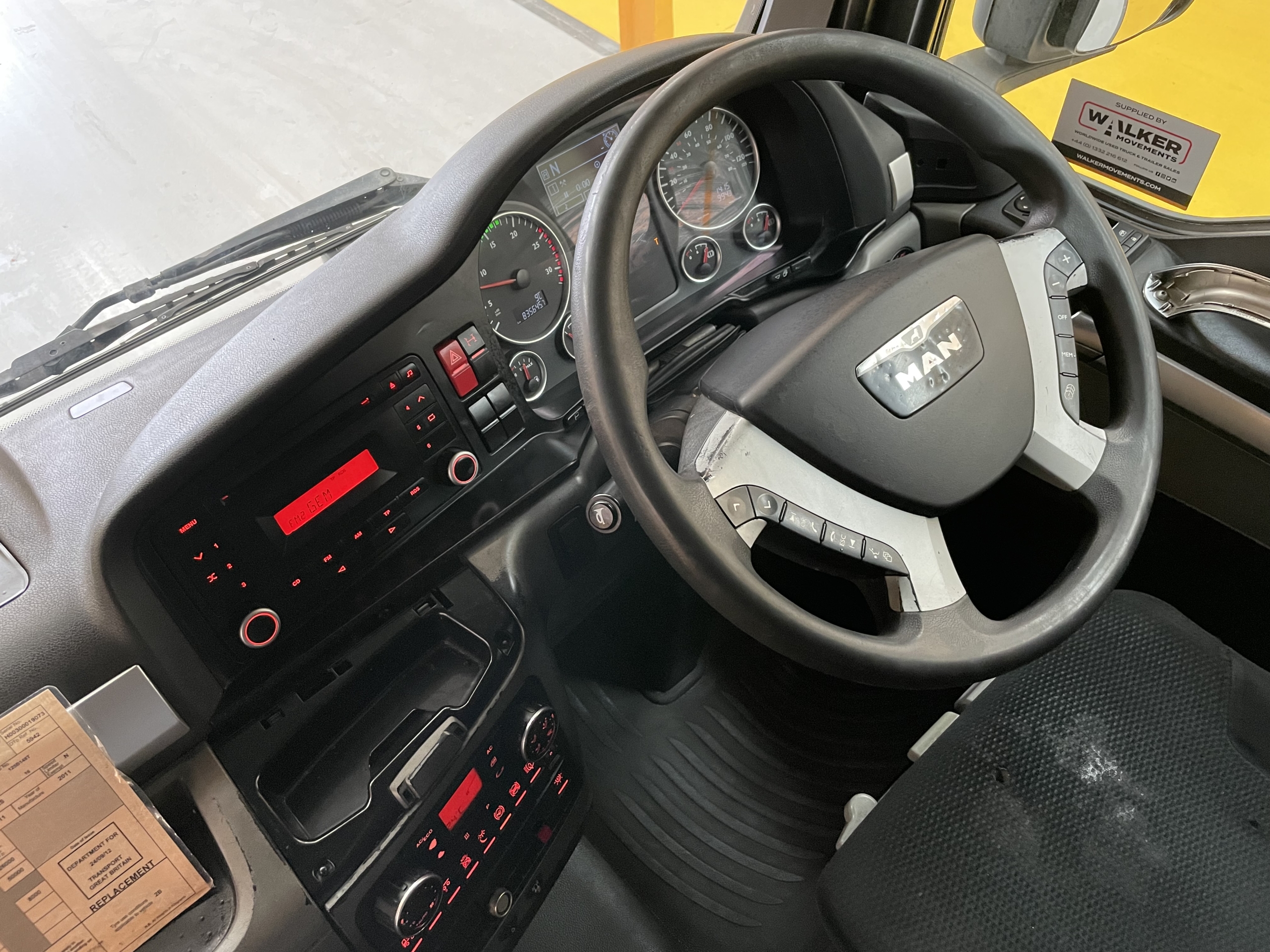 MAN TGX XLX 26.440 EURO 5 6X2 TRACTOR UNIT - 2011 - DA11 WLB - Walker Movements