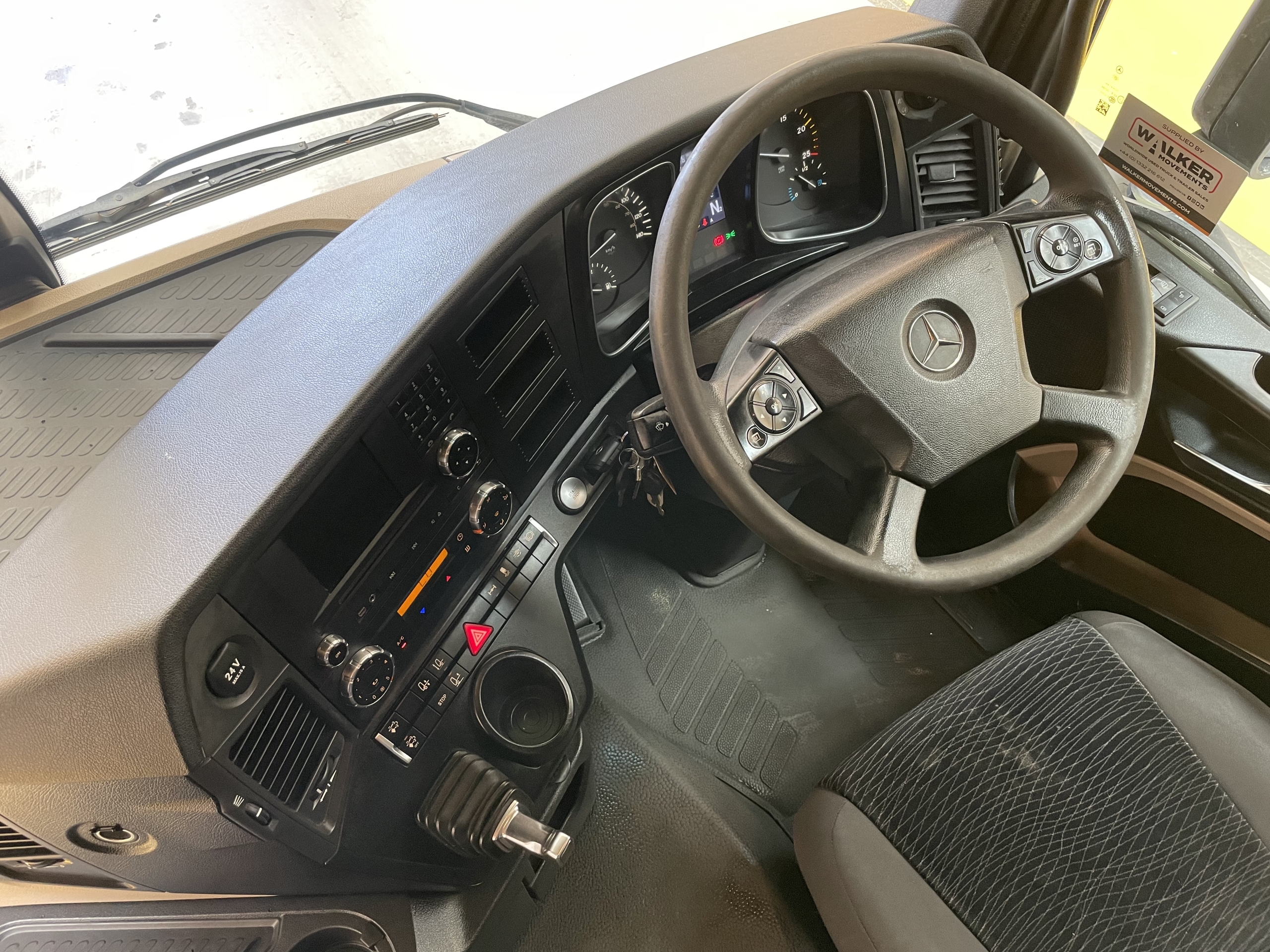 MERCEDES ACTROS 1842 *EURO 6* STREAMSPACE LOW RIDE, 4X2 TRACTOR UNIT ...