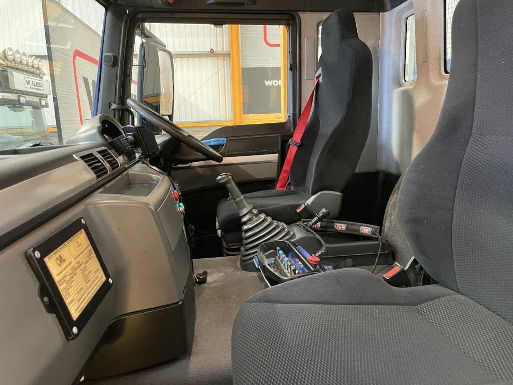 MAN TGS 26.360, 6X2 26 TONNE DRAWBAR SPEC BRICK GRAB - 2014 - DG64 VNO ...