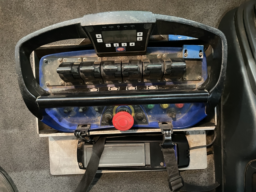 MAN TGS 26.360, 6X2 26 TONNE DRAWBAR SPEC BRICK GRAB – 2012 – DG62 XXU ...