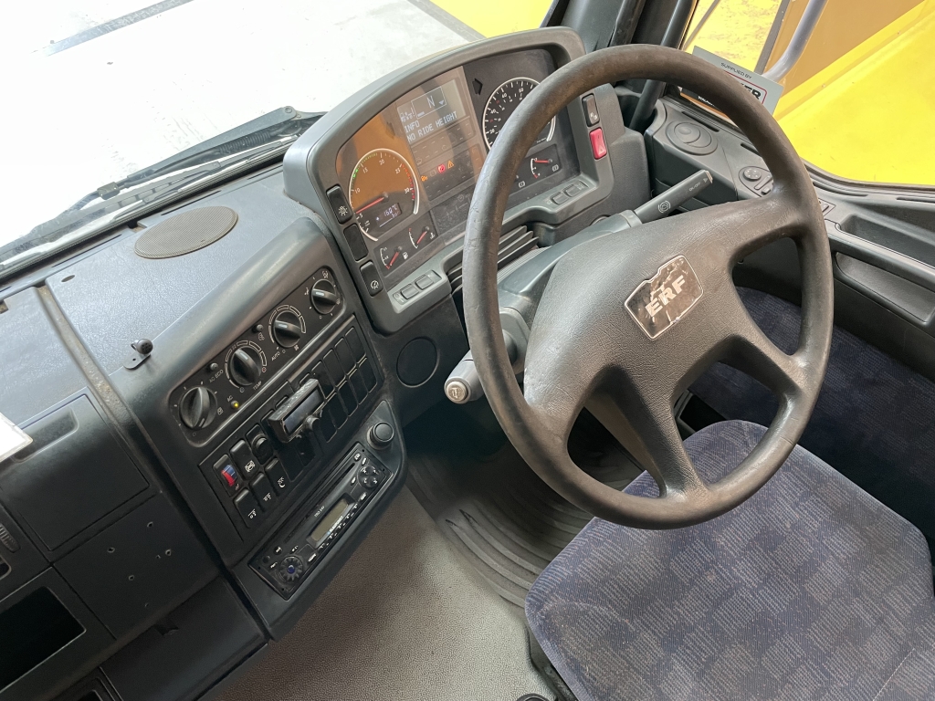 ERF LV 4X2 CHASSIS CAB - 1969 - LMA 962G - Walker Movements