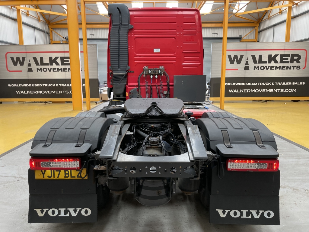 VOLVO FM 450 *EURO 6* ADR SPEC 6X2 TRACTOR UNIT – 2017 – YJ17 KWV ...