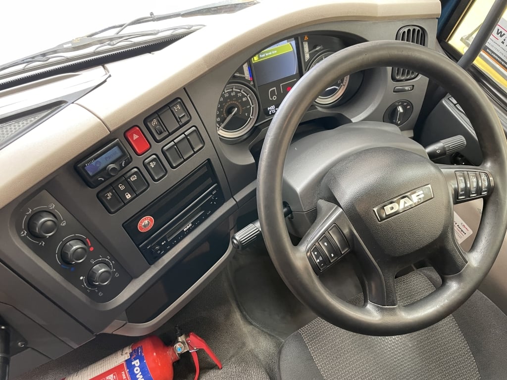 SCANIA R480 TOPLINE 4X2 CURTAINSIDE DRAWBAR OUTFIT - 2008 - MX58 BVH ...