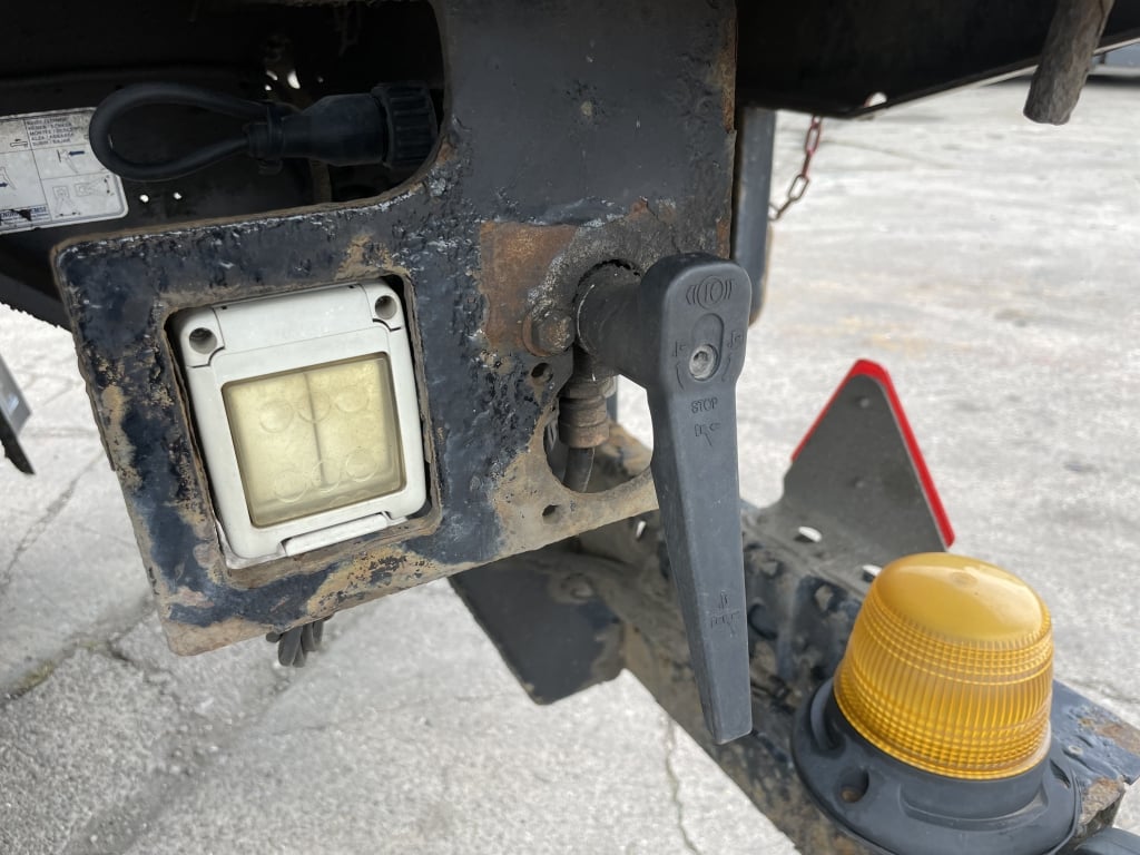 HGV Trailers for Sale | Used Truck Trailers - Walker Movements