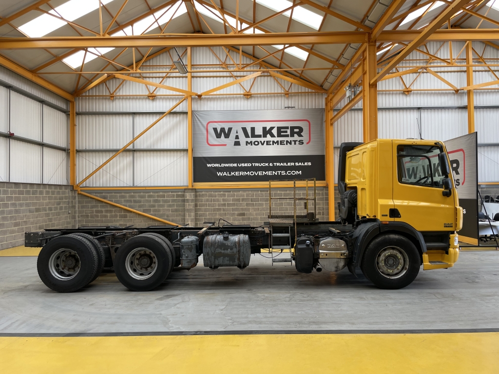ERF LV 4X2 CHASSIS CAB - 1969 - LMA 962G - Walker Movements