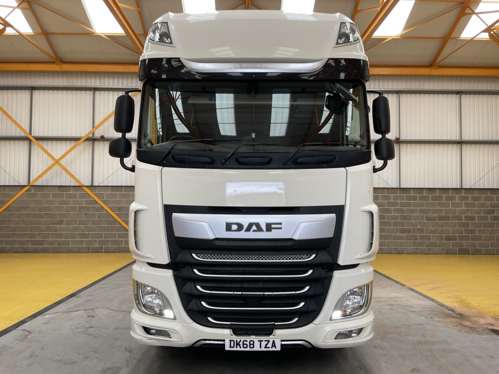 DAF CF460 *EURO 6* 6X2 TRACTOR UNIT - 2014 - KX64 NVA - Walker Movements