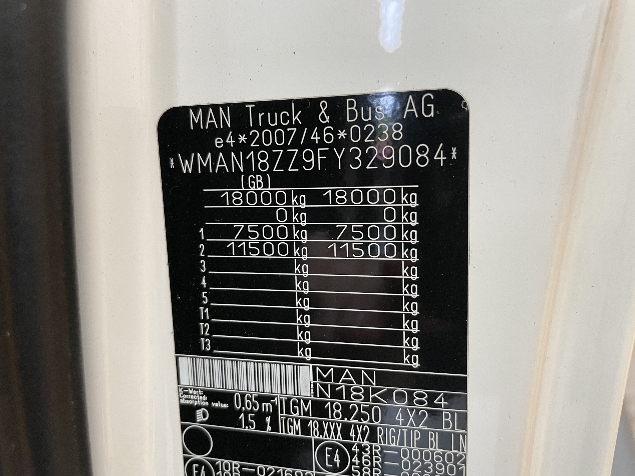 MAN TGM 18.250 *EURO 6* 4X2 CURTAINSIDER - 2015 - NU15 YJL - Walker ...