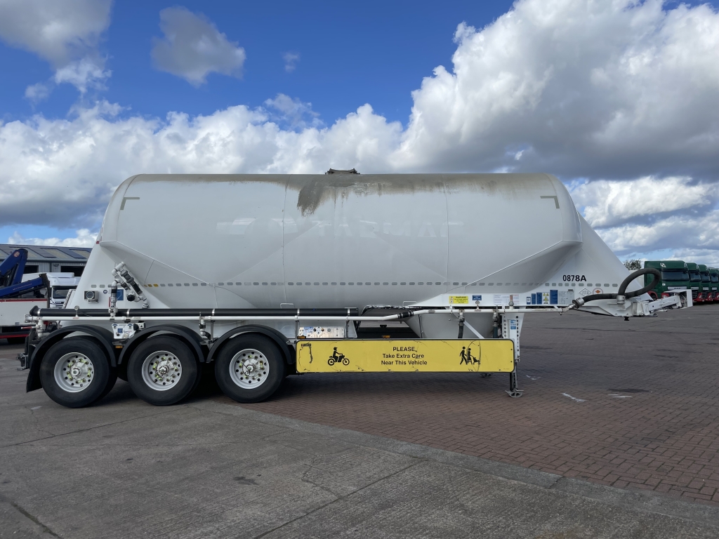 HGV Trailers for Sale | Used Truck Trailers - Walker Movements