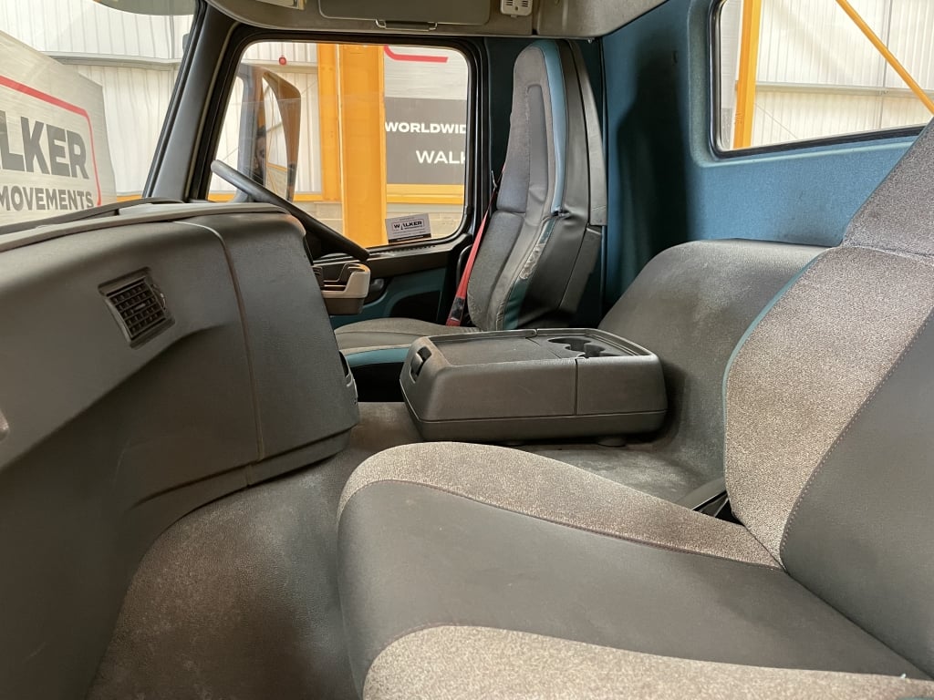 VOLVO FM 330 *EURO 6*, 4X2 18 TONNE DRAWBAR SPEC CHASSIS CAB – 2016 ...