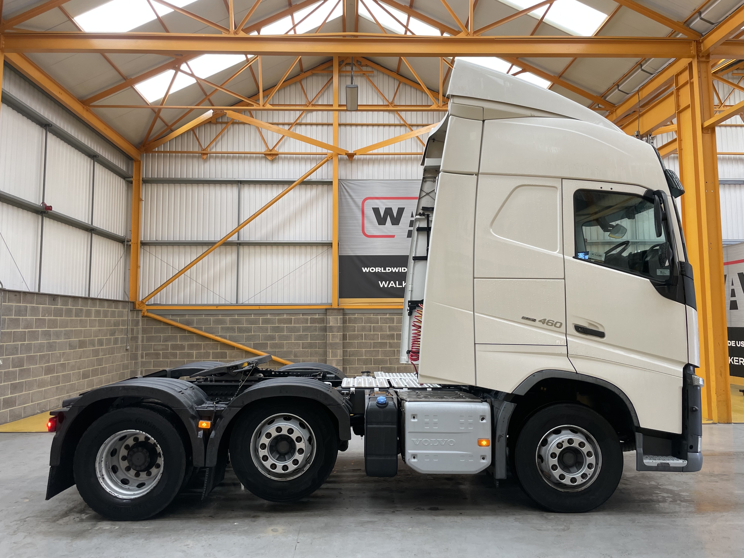 VOLVO FH 460 VERSION 4 GLOBETROTTER *EURO 6* 6X2 TRACTOR UNIT – 2015 ...