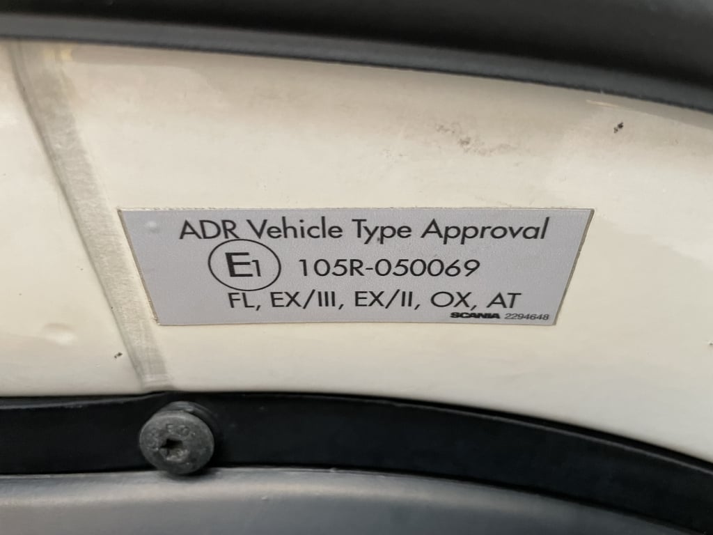 SCANIA V8 R580 TOPLINE 6X2 TRACTOR UNIT - 2005 - VF05 EXG - Walker ...