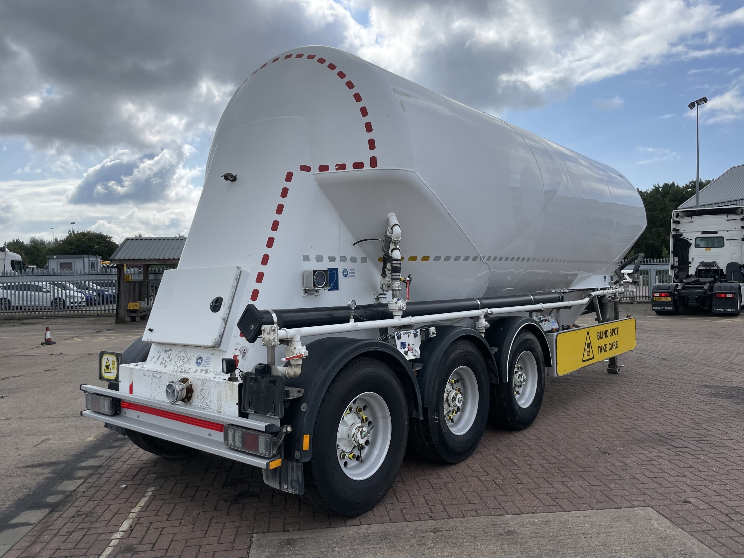 FELDBINDER 36,000 LITRE CEMENT TANKER/BLOWER TRAILER – 2013 – C341034 ...
