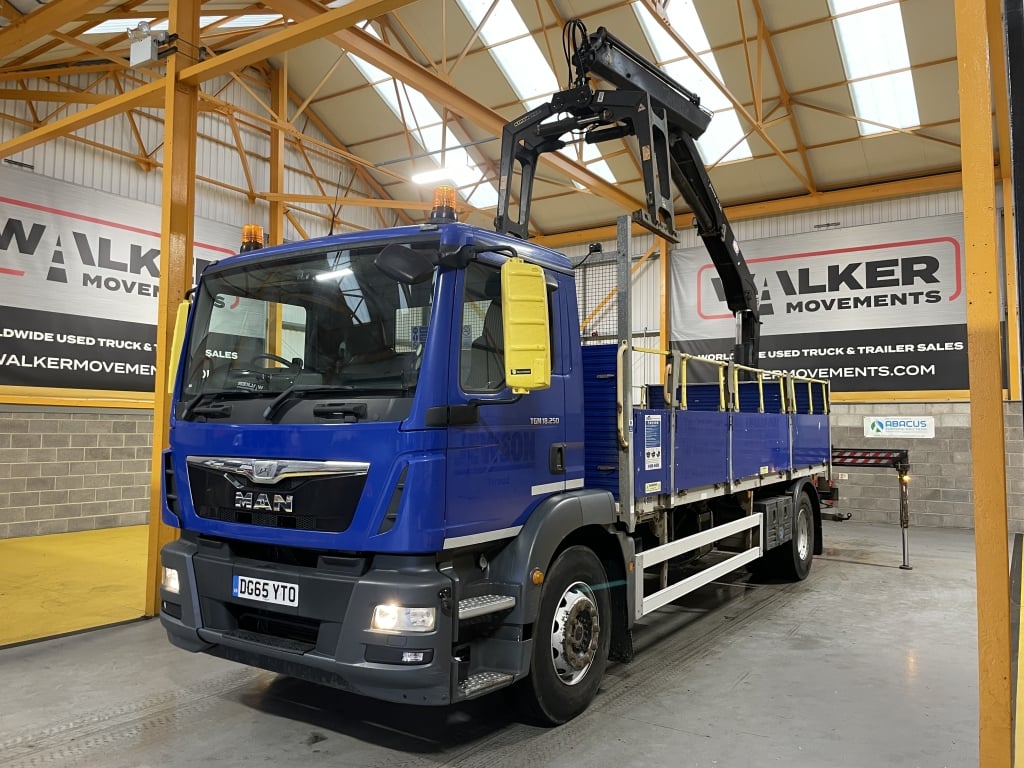 Used Commercial Trucks | Commercial Vehicles for Sale - Walker Movements