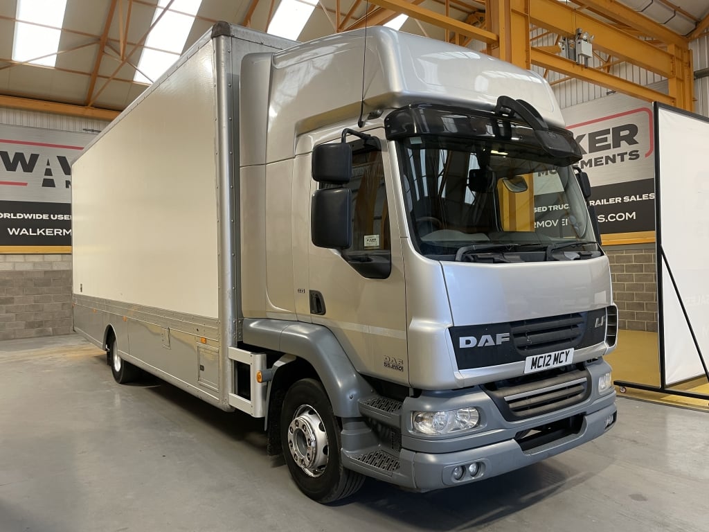 DAF LF55.250 4X2 15 TONNE REMOVAL BOX/CURTAINSIDER - 2012 - MC12 MCY ...