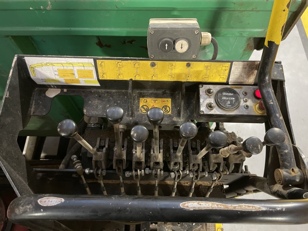 MAN TGA 26.350, 6X2 DRAWBAR SPEC ALUMINIUM INSULATED TIPPER/CRANE ...