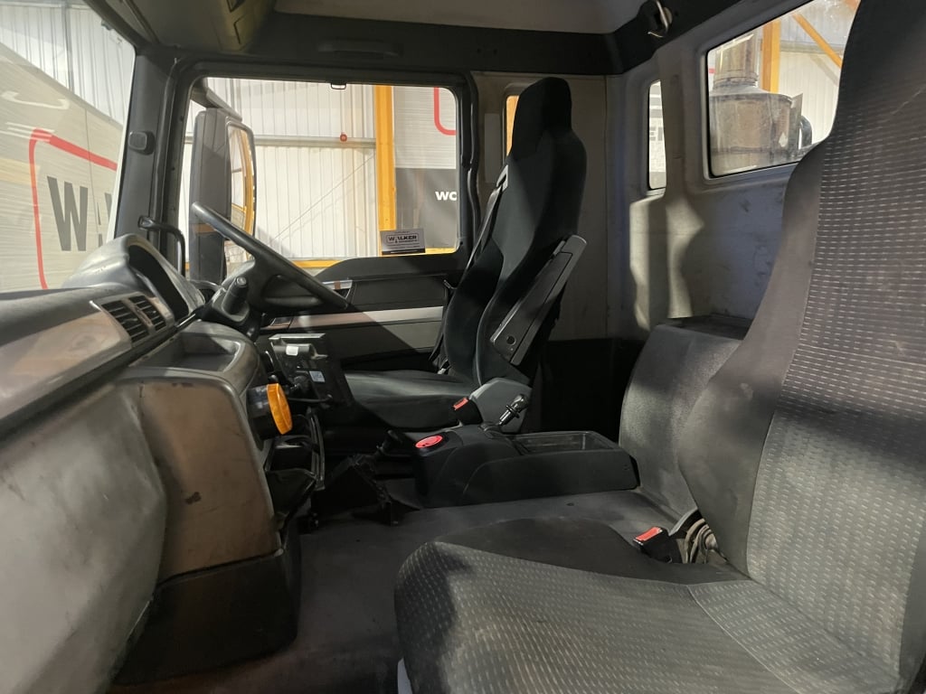 MAN TGA 26.350, 6X2 DRAWBAR SPEC ALUMINIUM INSULATED TIPPER/CRANE ...