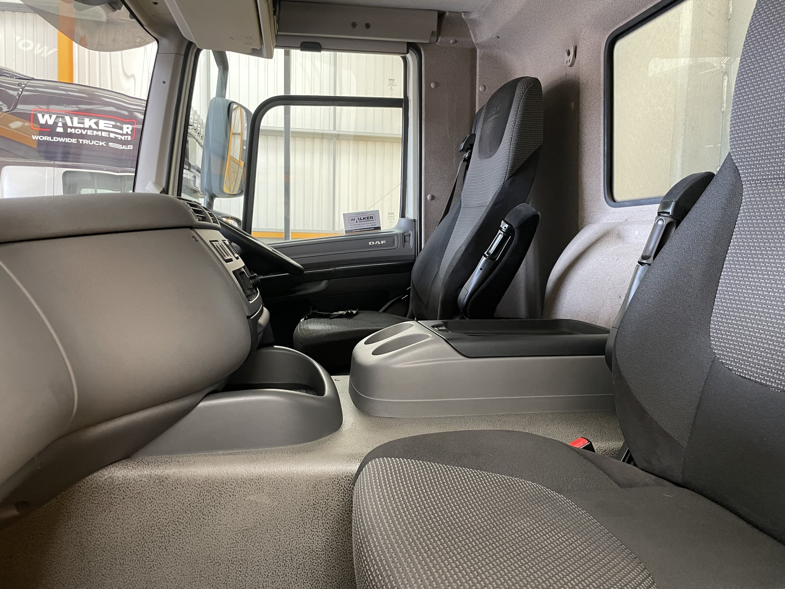 DAF CF250 *EURO 6*, 4X2 DROPSIDE FLATBED – 2016 – DK16 YZS - Walker Movements