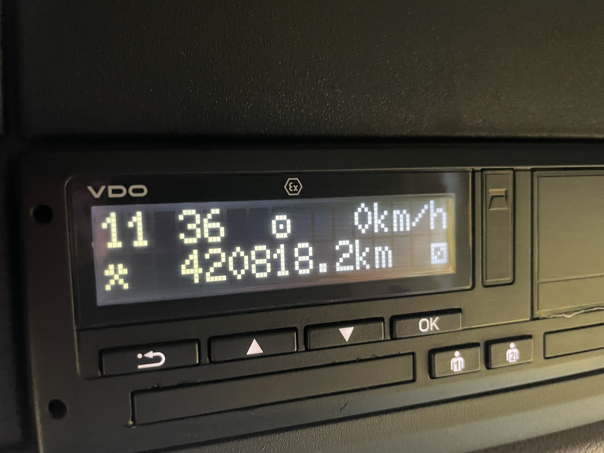 DAF CF250 *EURO 6*, 4X2 DROPSIDE FLATBED – 2016 – DK16 YZS - Walker Movements