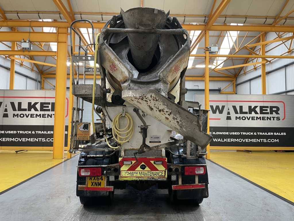 Used Commercial Trucks | Commercial Vehicles for Sale - Walker Movements