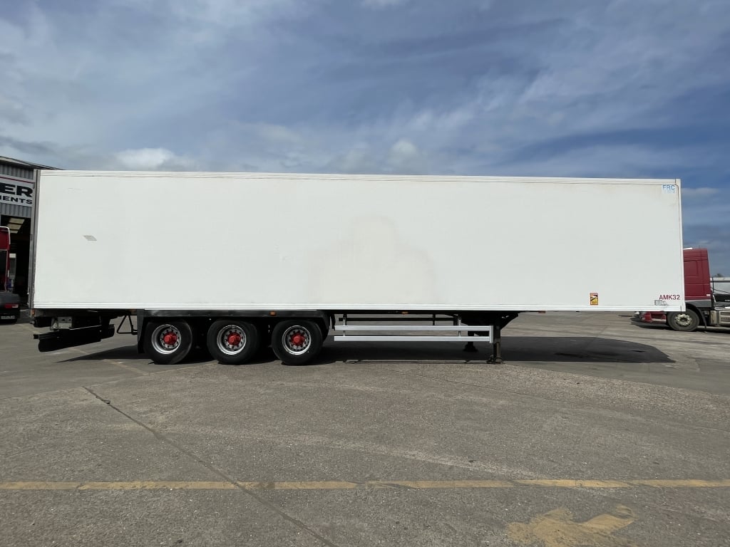 HGV Trailers for Sale | Used Truck Trailers - Walker Movements