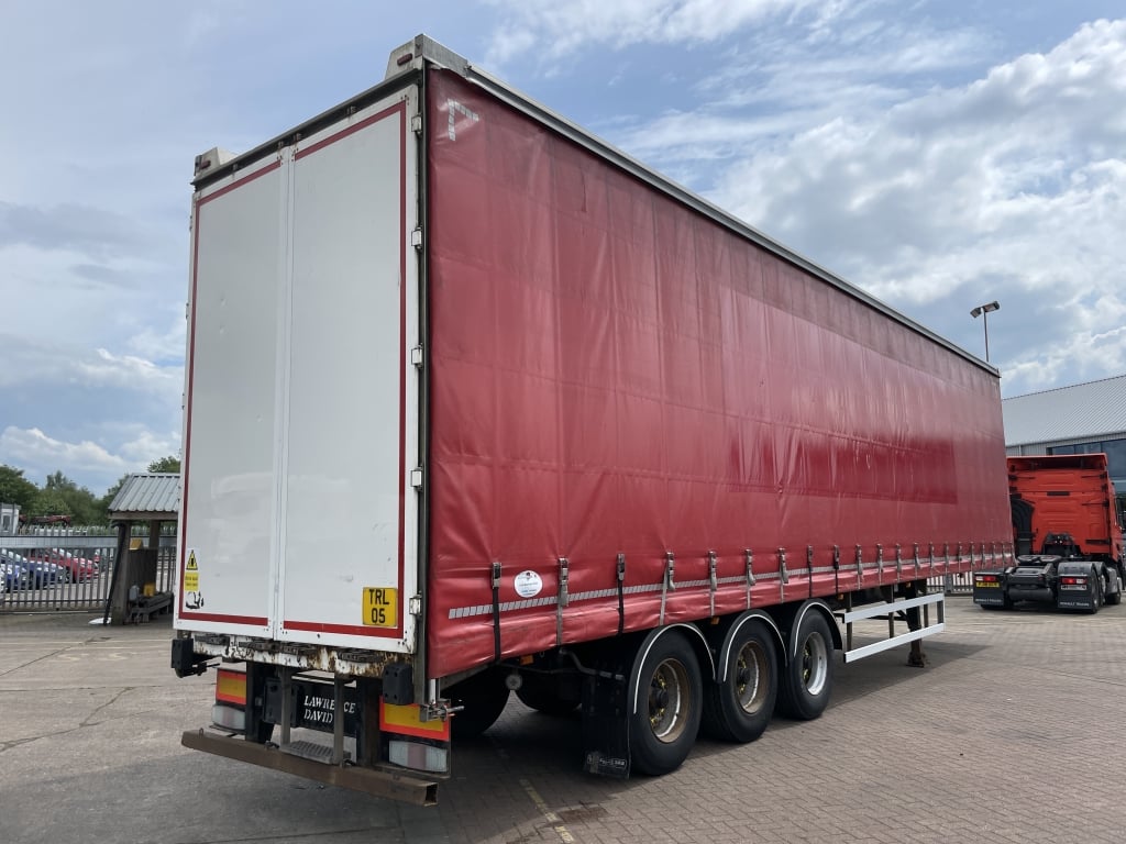HGV Trailers for Sale | Used Truck Trailers - Walker Movements
