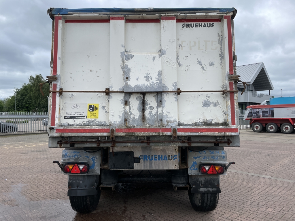 HGV Trailers for Sale | Used Truck Trailers - Walker Movements