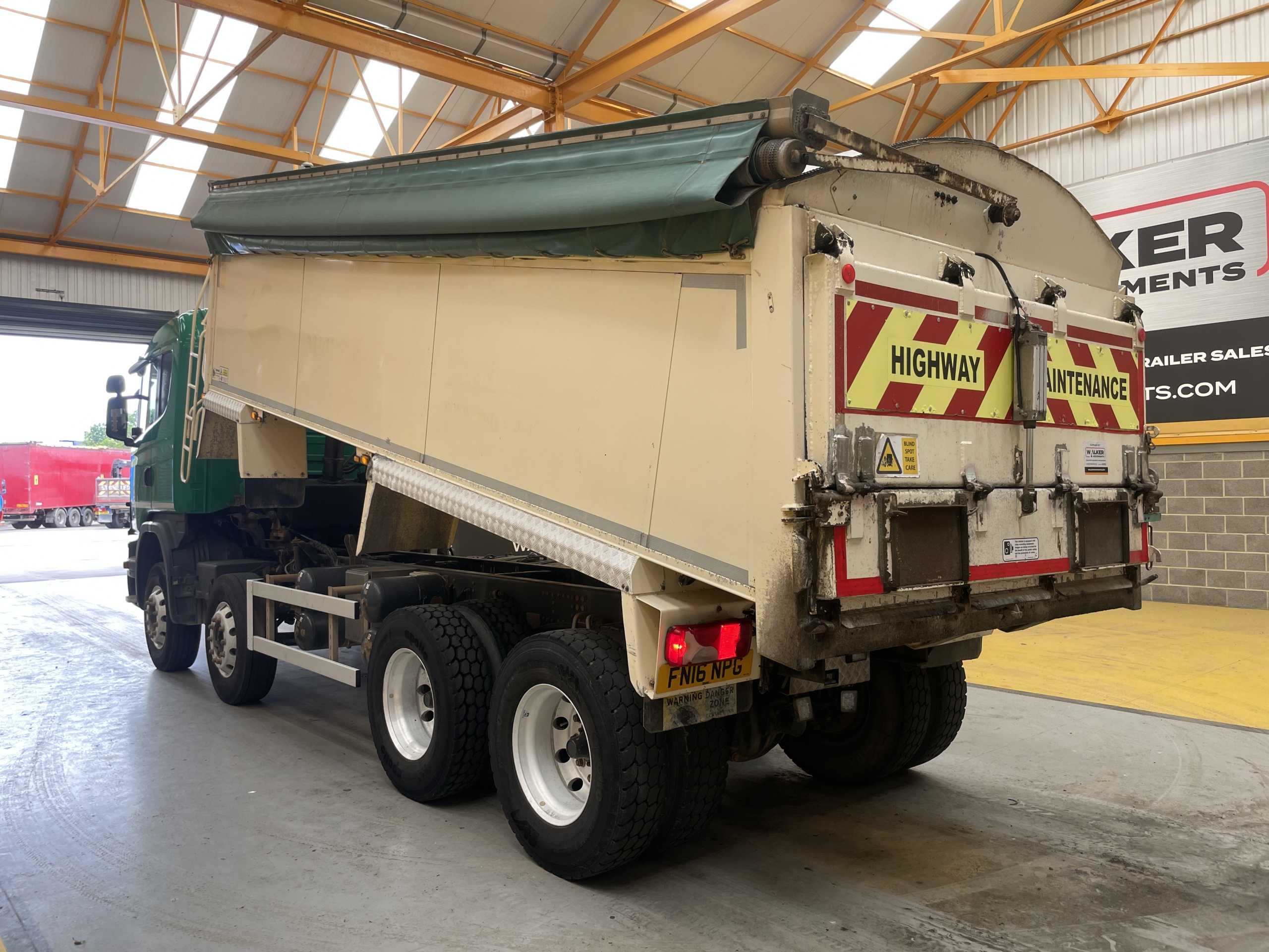 SCANIA G410 *EURO 6*, 8X4 ALUMINIUM INSULATED TIPPER – 2016 – FN16 NPG ...