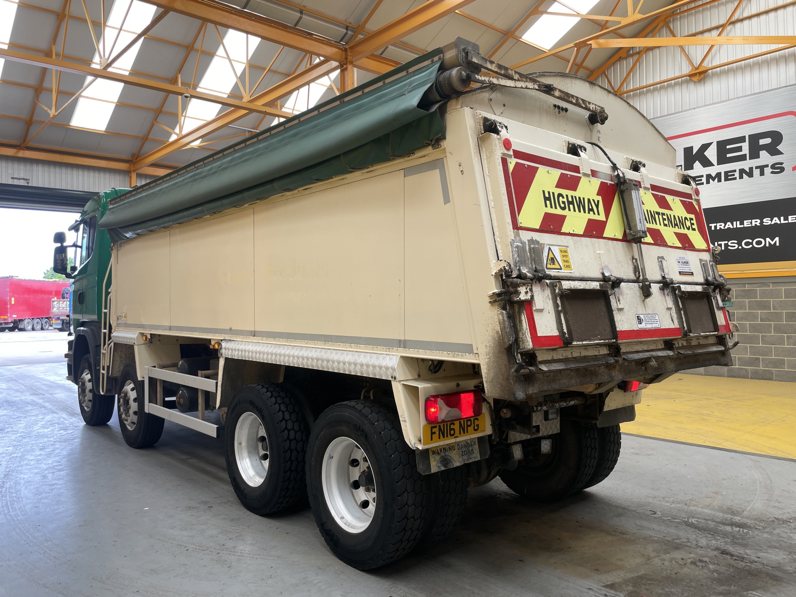 SCANIA G410 *EURO 6*, 8X4 ALUMINIUM INSULATED TIPPER – 2016 – FN16 NPG ...