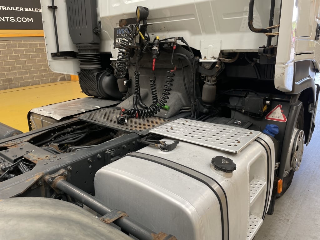 DAF CF440 FTP *EURO 6* 6X2 TRACTOR UNIT – 2015 – FJ65 VTX - Walker ...