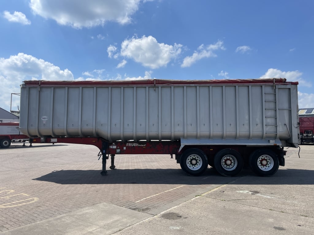 HGV Trailers for Sale | Used Truck Trailers - Walker Movements