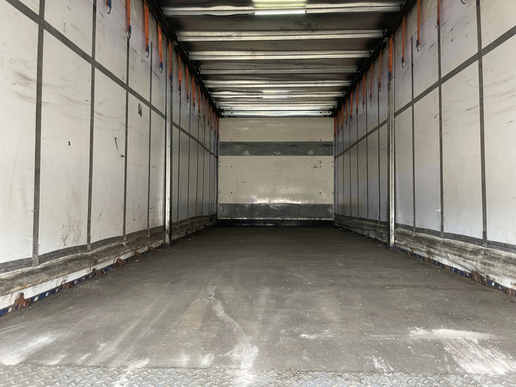 HGV Trailers for Sale | Used Truck Trailers - Walker Movements