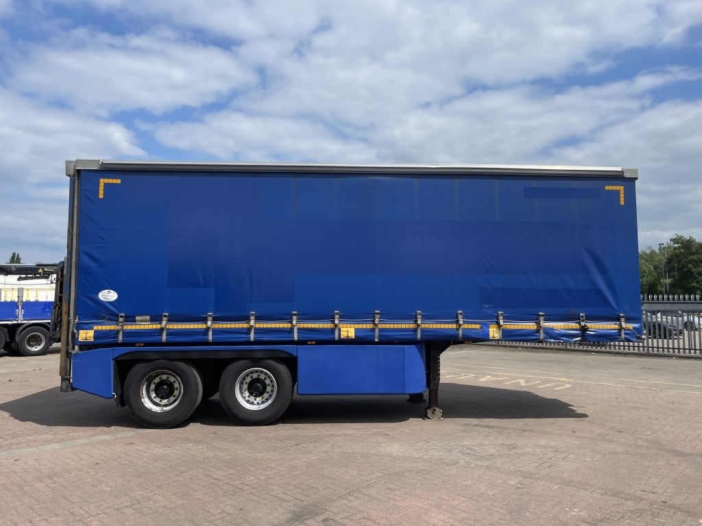 HGV Trailers for Sale | Used Truck Trailers - Walker Movements