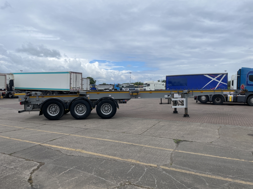 HGV Trailers for Sale | Used Truck Trailers - Walker Movements