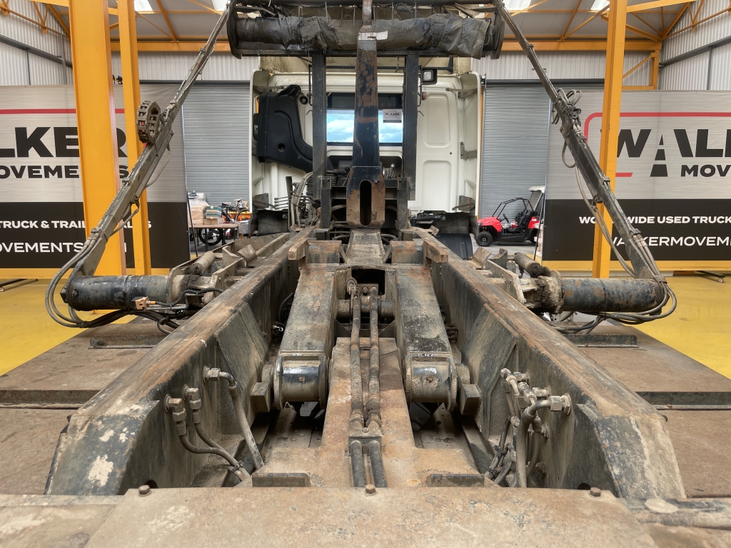 SCANIA R480 TOPLINE 4X2 CURTAINSIDE DRAWBAR OUTFIT - 2008 - MX58 BVH ...