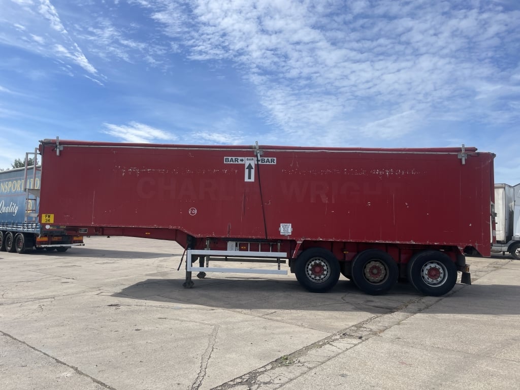 HGV Trailers for Sale | Used Truck Trailers - Walker Movements