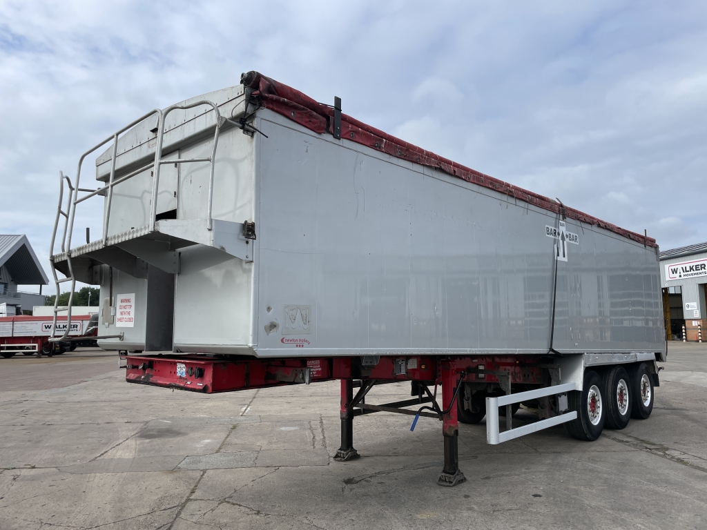 HGV Trailers for Sale | Used Truck Trailers - Walker Movements