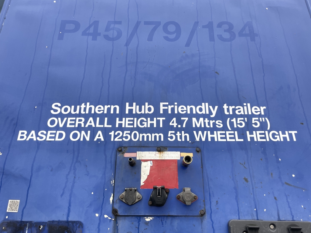 HGV Trailers for Sale | Used Truck Trailers - Walker Movements