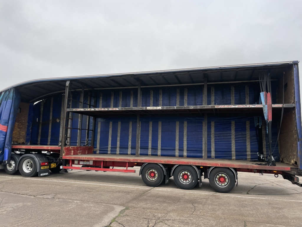 HGV Trailers for Sale | Used Truck Trailers - Walker Movements