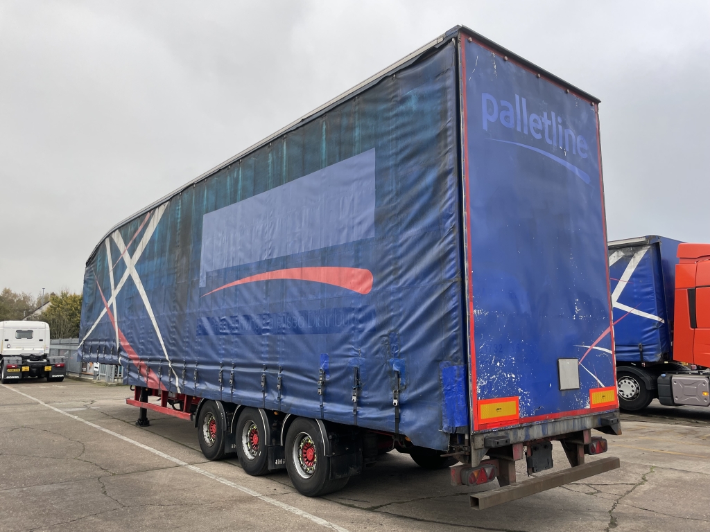 HGV Trailers for Sale | Used Truck Trailers - Walker Movements