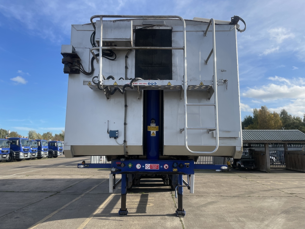 HGV Trailers for Sale | Used Truck Trailers - Walker Movements